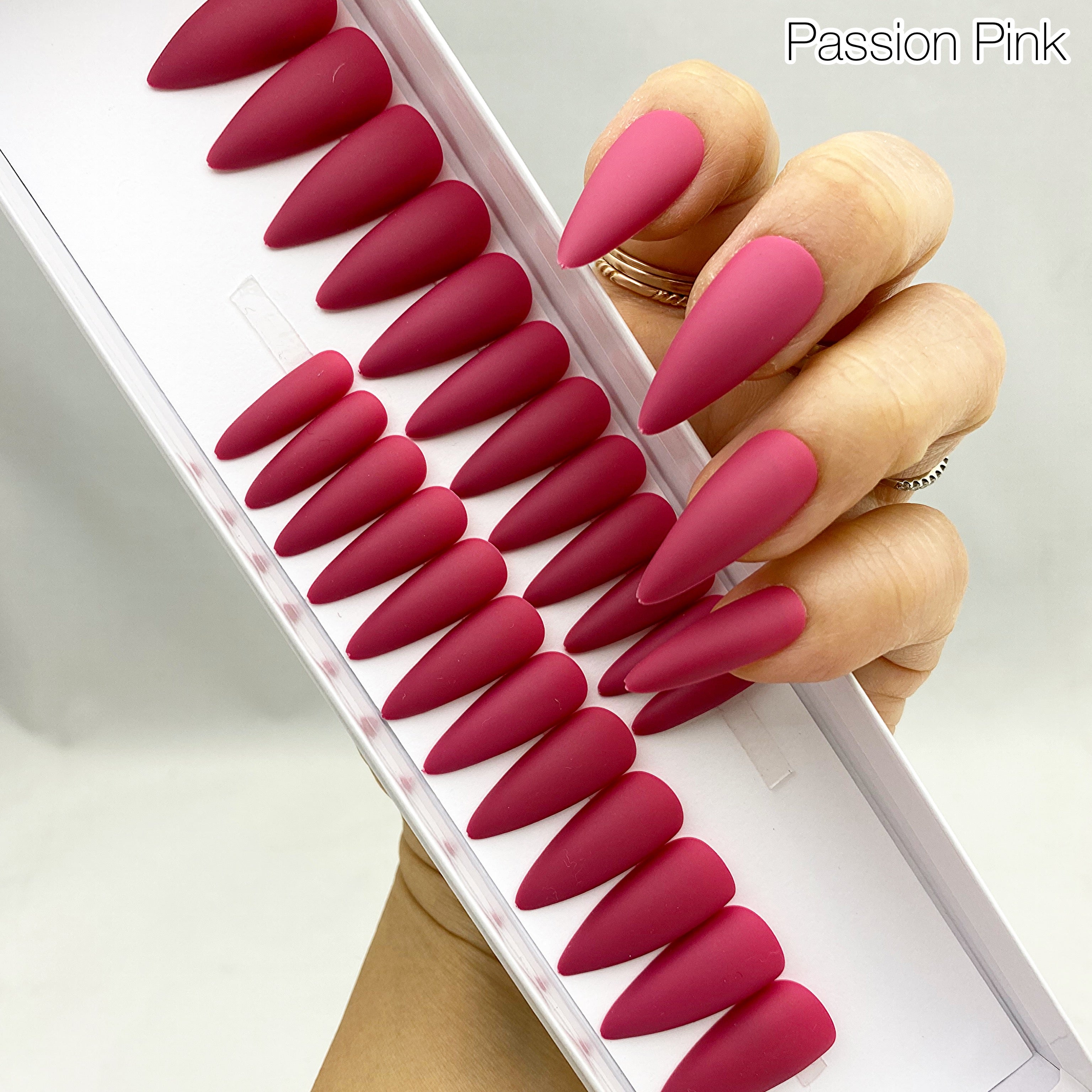 Instant Glam- Medium Stiletto Matte Solid Press On Nail Set