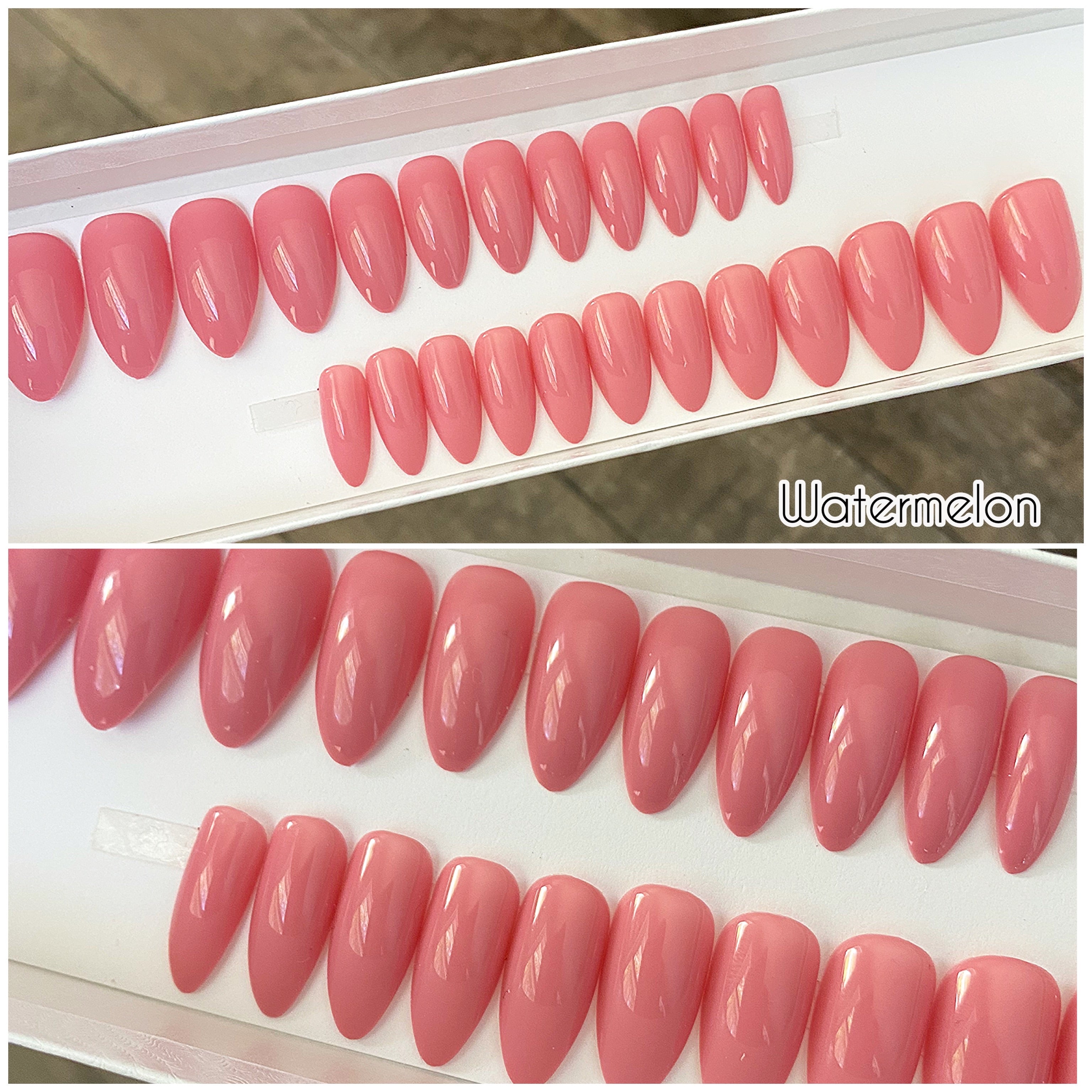 Solid Color Glossy and Shiny Stiletto Nails | The Nailest